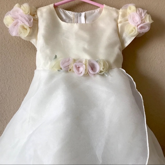 Biscotti | Dresses | Biscotti Pale Yellow Rosebud Dress | Poshmark